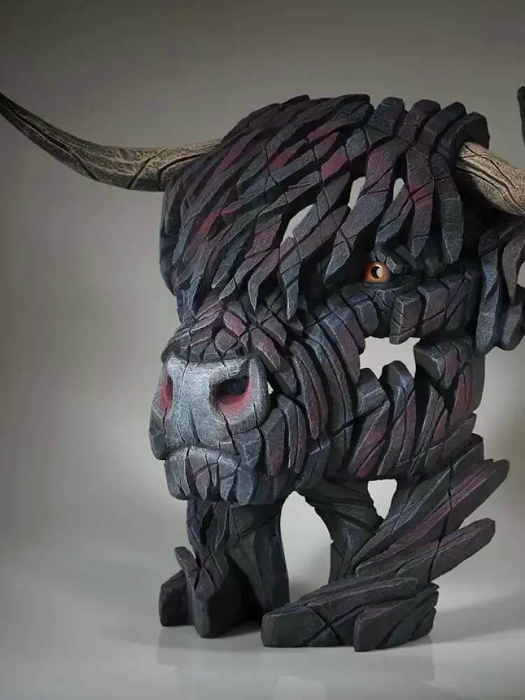 Highland Cow Bust Black, Edge Sculpture, 53cm – Dutch Hospital Luxury ...