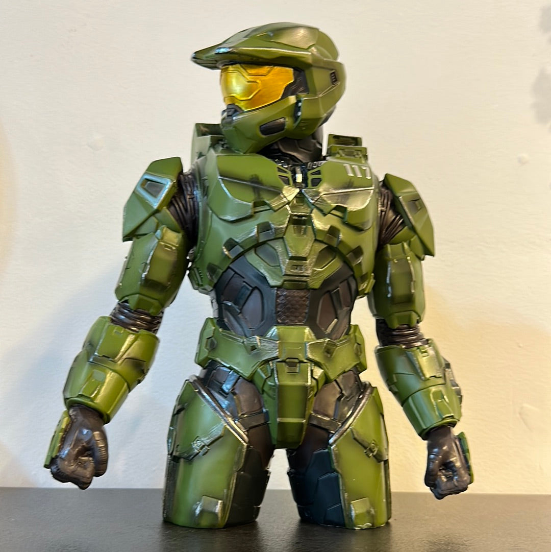Halo Master Chief Bust – Dutch Hospital Luxury Lifestyle